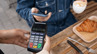 How Much Does Uber Eats Charge Restaurants? Fees Explained