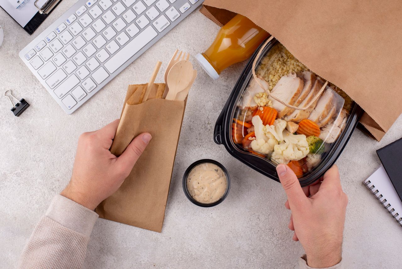 A Restaurant Owner’s Guide To Third-Party Delivery Services